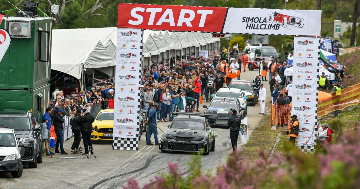 Former F1 driver in action at Simola Hillclimb | Dealerfloor