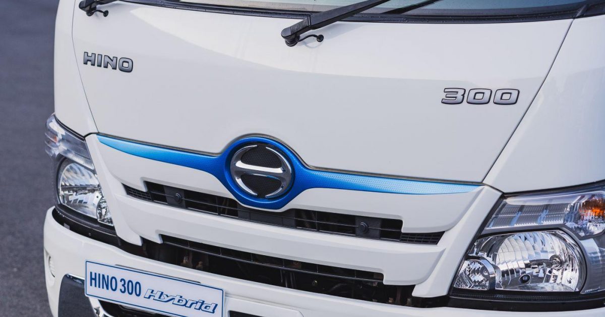 Local Hino Hybrid 300 tests to continue | Dealerfloor