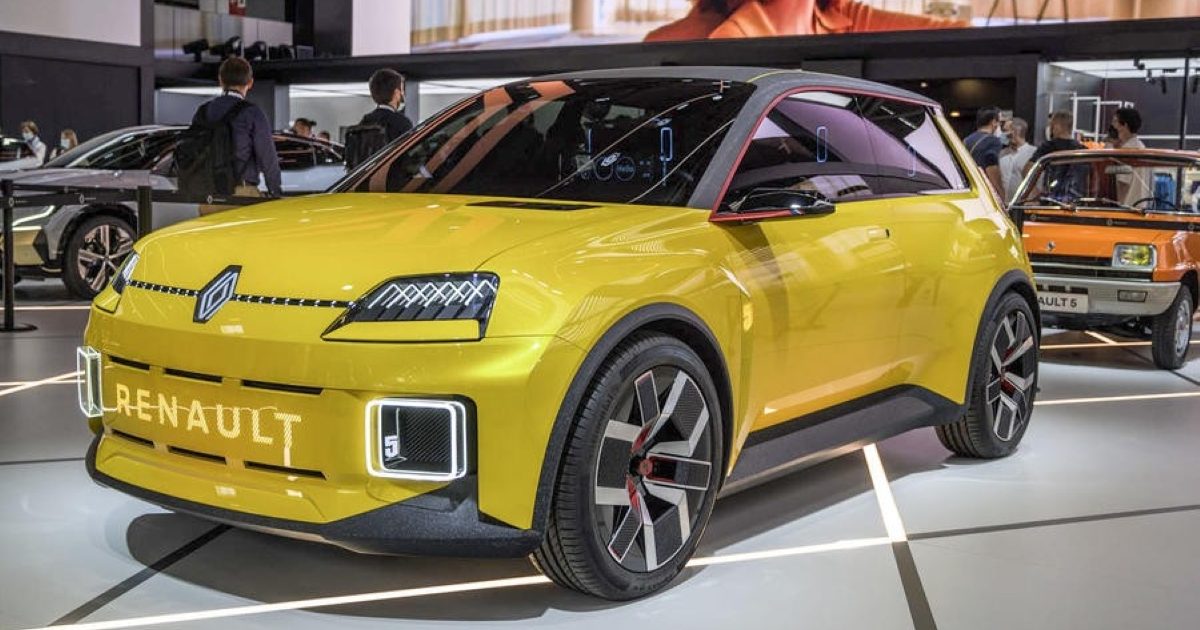 Renault 5 - from tiny hatchback to full EV | Dealerfloor